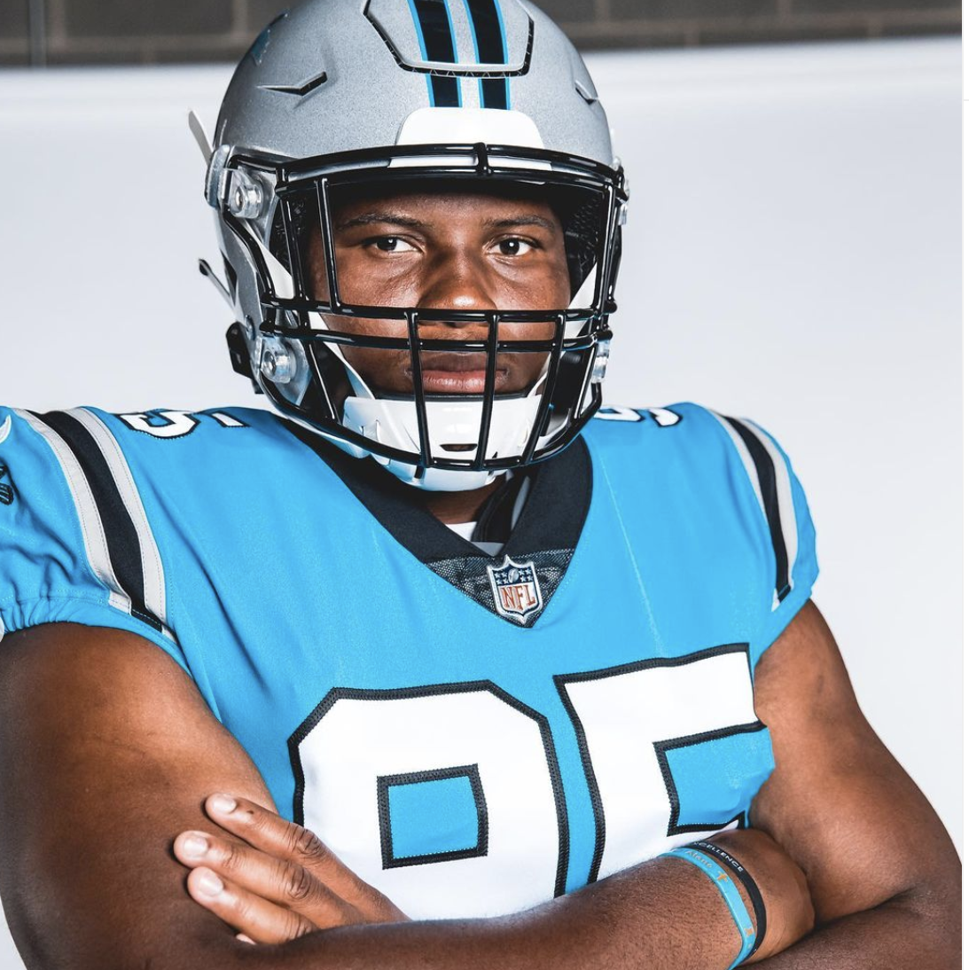 ENGAGE - Derrick Brown